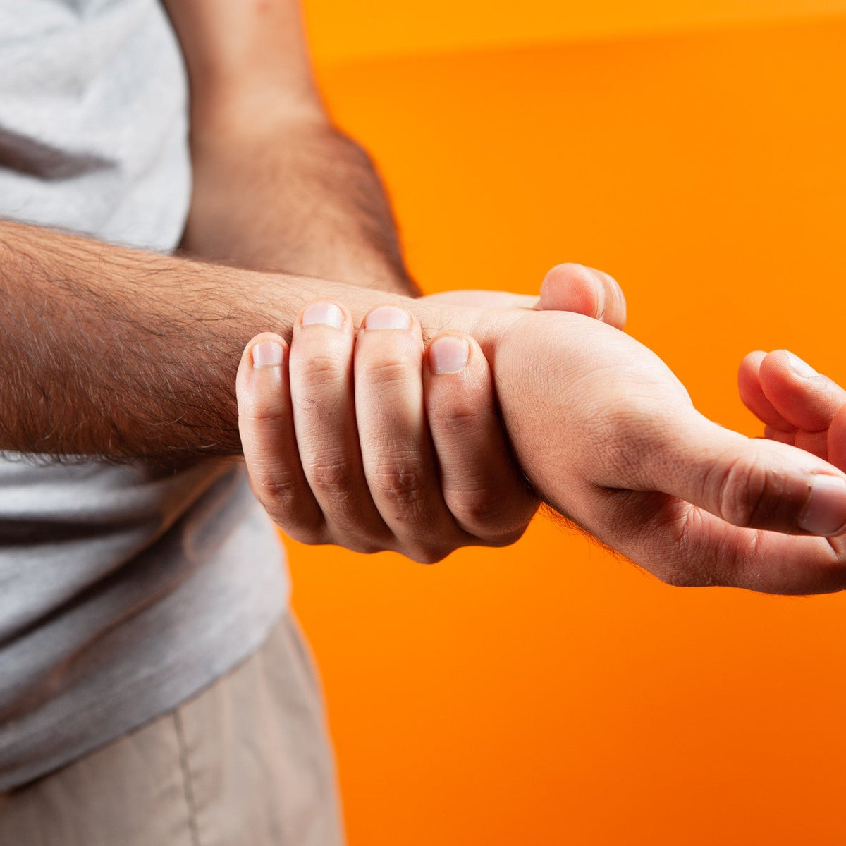 Sprained wrist: Causes, treatments & supportive braces – Sportsmart